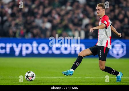 Rotterdam - Thomas Beelen of Feyenoord during a friendly match in ...