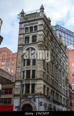 Pittsburgh Downtown: Historic Granite Building of 1890, originally ...