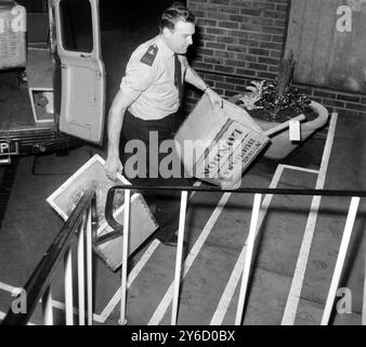 1963 Great Train Robbery was the robbery of ¿2.6 million from a Royal ...
