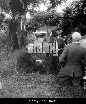 LEATHERSLADE FARM WAS USED BY BANDITS TO STOWAWAY MONEY OAKLEY AFTER ...