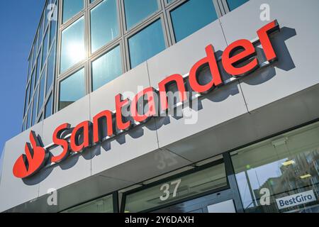 Santander Bank Filiale, Nürnberger Straße, Charlottenburg, Berlin ...