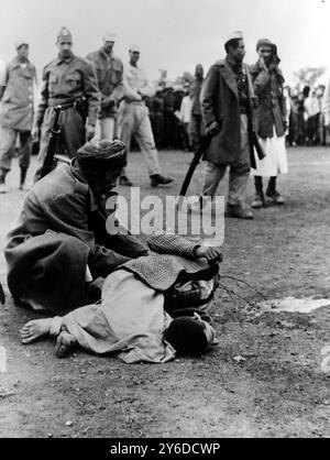 EXECUTIONS YEMENI YOUTH EXECUTED JUSTICE IN YEMEN ; 4 JUNE 1963 Stock ...