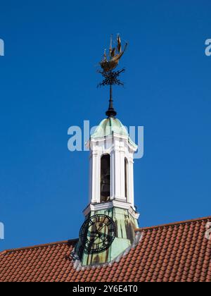 Town Hall Buildings Farnham, The Town Hall Exchange Building, Farnham ...