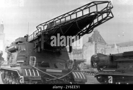 ANNIVERSARIES 45TH ANNIVERSARY RUSSIAN REVOLUTION PARADE IN MOSCOW ; 7 ...