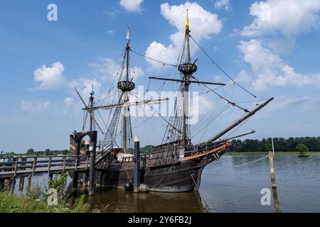 Halve Maen museum ship in Kampen, Netherlands Stock Photo - Alamy
