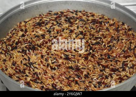 A closeup shot of pilaf dish in cast iron pan Stock Photo - Alamy