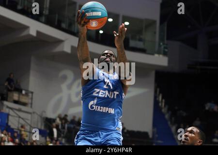 Dwayne Lee Bacon Jr., known as Dwayne Bacon (24) of Zenit in action ...
