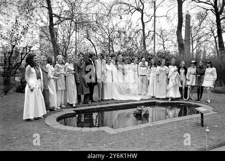 London : Annual Debutante Show at Savoy Hotel in aid of National ...