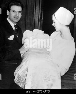ELSA MARTINELLI - Italian film actress on a Vespa scooter about 1953 ...