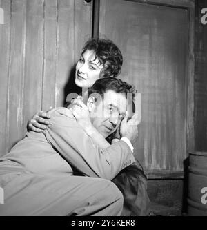 ACTRESS MARGARET WHITING AND ACTOR MICHAEL ALDRIDGE IN THE PLAY " A ...