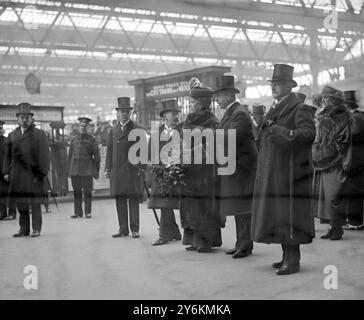 The Queen opens New Waterloo Station and Memorial with Lord Pirrie ...