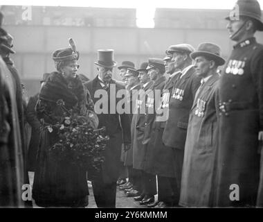 The Queen opens New Waterloo Station and Memorial with Lord Pirrie ...