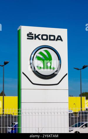 Skoda Logo Skoda Sign, Company, Brand Stock Photo - Alamy