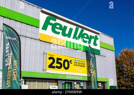 Feu Vert company sign Stock Photo - Alamy