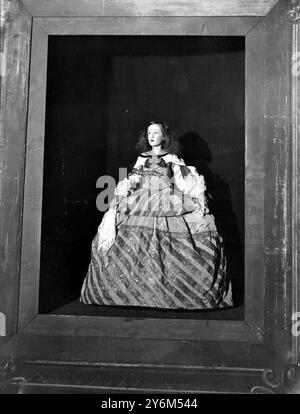 Charity Matinee at the Phoenix Theatre in aid of British Hospital for ...
