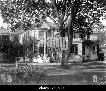 Ham Manor, Newbury, The new Country Road Club.Lord and Lady Terrington ...