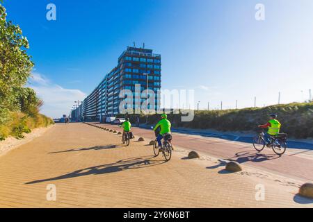 Belgium, Flemish Region, West Flanders, Nieuport, Nieuwpoort, senior ...