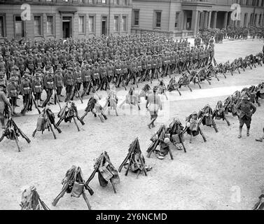 American Troops in London. At Wellington Barracks 15 August 1917 Stock ...