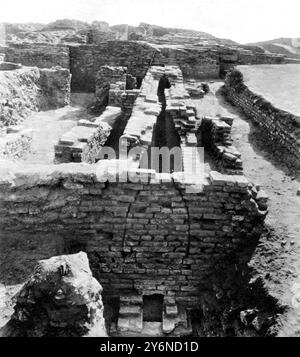 " Modern conveniences" in ancient India: Drains; Rubbish-Chutes ...