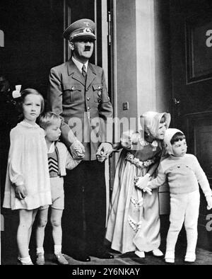 Adolf Hitler with children 1939 Fuhrer of Nazi Germany receiving ...