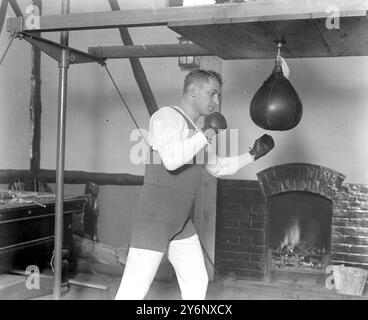 Battling Levinsky - Boxer. 1920 Stock Photo - Alamy