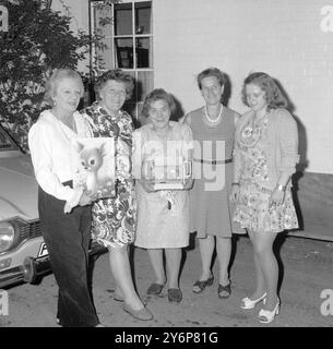Stonewall park Chiddingstone Hoath Blacksmith Arms July 1973 Goodbye ...