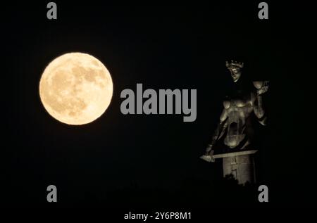 Night view of the Mother of Georgia statue on Narikala Hill with the ...