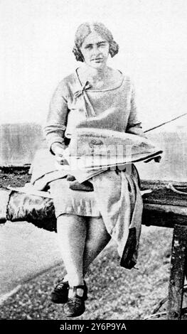 Miss Mercedes Gleitze , a London typist making her plucky attempt to ...