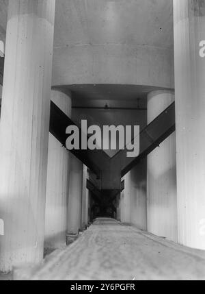 Erith Oil works . 21 June 1947 Stock Photo - Alamy