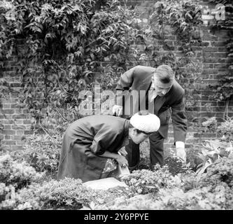 PRINCESS CHICHIBU OF JAPAN AT KEW GARDENS IN LONDON ; 27 JULY 1962 ...