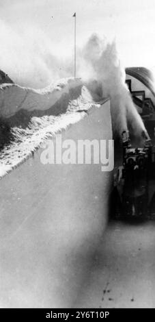 NEW BYRD STATION NEW RESEARCH POWER STATION IN ANTARTICA - STEEL ARCH ...