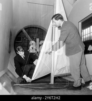 MARK ACRES WITH HIS MODEL IN WIND TUNNEL 24 JANUARY 1962 Stock Photo ...