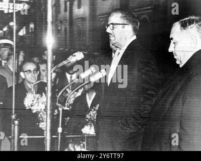 CUBAN PRESIDENT OSWALDO DORTICOS IN BELGRADE 30 AUGUST 1961 Stock Photo ...