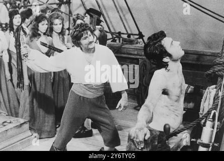 FILMS THE MUTINY - ACTOR EDMUND PURDOM AND ANNA MARIA PIERANGELI 20 ...
