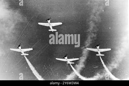 SOVIET AVIATION DAY PARADE MOSCOW - JET WITH ROCKET PLANE 10 JULY 1961 ...