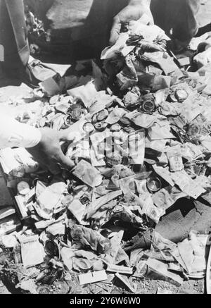 KLM PLANE CRASH DISASTER IN CAIRO 13 JUNE 1961 Stock Photo - Alamy
