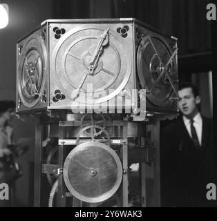 CLOCKS ASTRONOMICAL CLOCK PRODUCED AT SCIENCE MUSEUM 15 MAY 1961 Stock ...