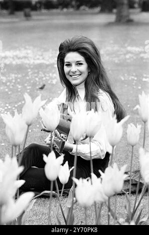 American singing star Bobbie Gentry with guitar in London. She is to ...