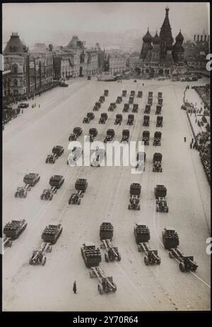 Soviet Army Parades on Anniversary of Revolution -- Infantrymen ...