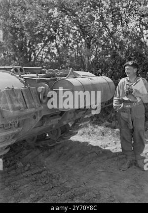 Tank scene 1945 Stock Photo - Alamy
