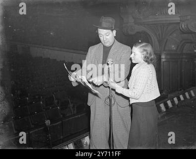 Stage Show at Lewisham Hippodrome . 1940 Stock Photo - Alamy