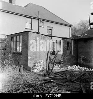 Building Office 1942 Stock Photo - Alamy