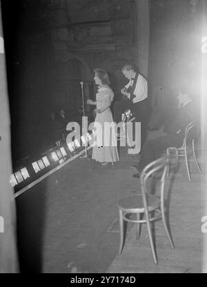 Stage Show at Lewisham Hippodrome . 1940 Stock Photo - Alamy