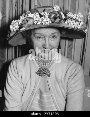 Hollywood Gossip Columnist HEDDA HOPPER and Actor PETER LAWFORD candid ...