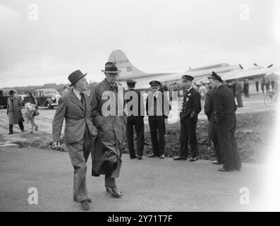 Colonel McCormick in Northern Ireland Colonel R.R. McCormick arrives at ...