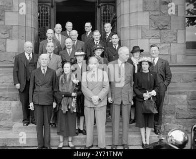Colonel McCormick visits Derry, Northern Ireland Pictured at the ...