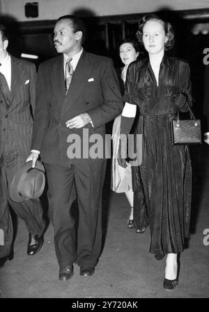 Seretse Khama and his wife Ruth Khama at London film premiere . Seretse ...
