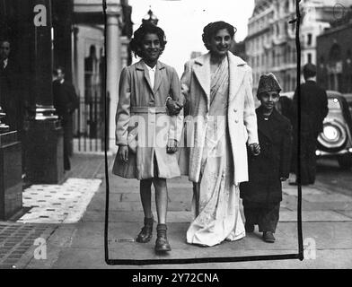 From left: seven-year-old Susan Scheftel going over script with her ...