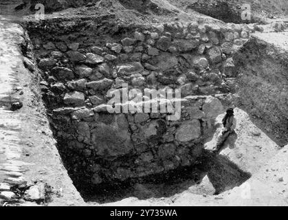 The Walls of Jericho unearthed : discoveries of the city that fell ...