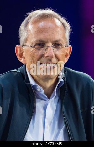 Ferrari Chief Executive Officer Vigna Benedetto, portrait, grille de ...